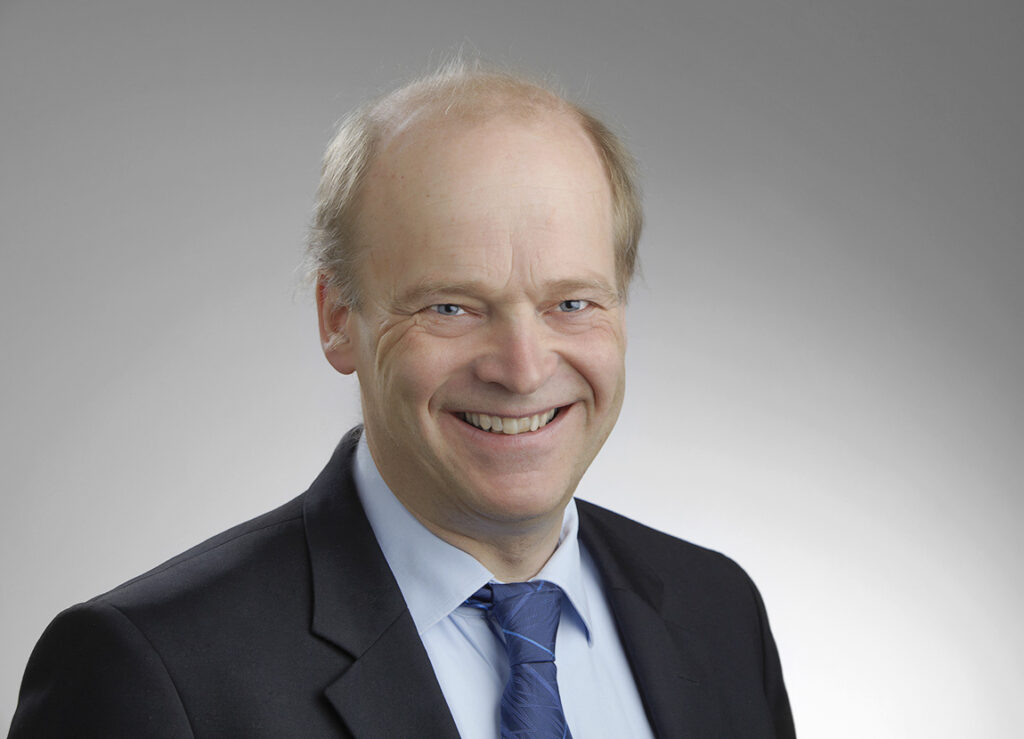 The race towards cheaper green hydrogen crosses borders